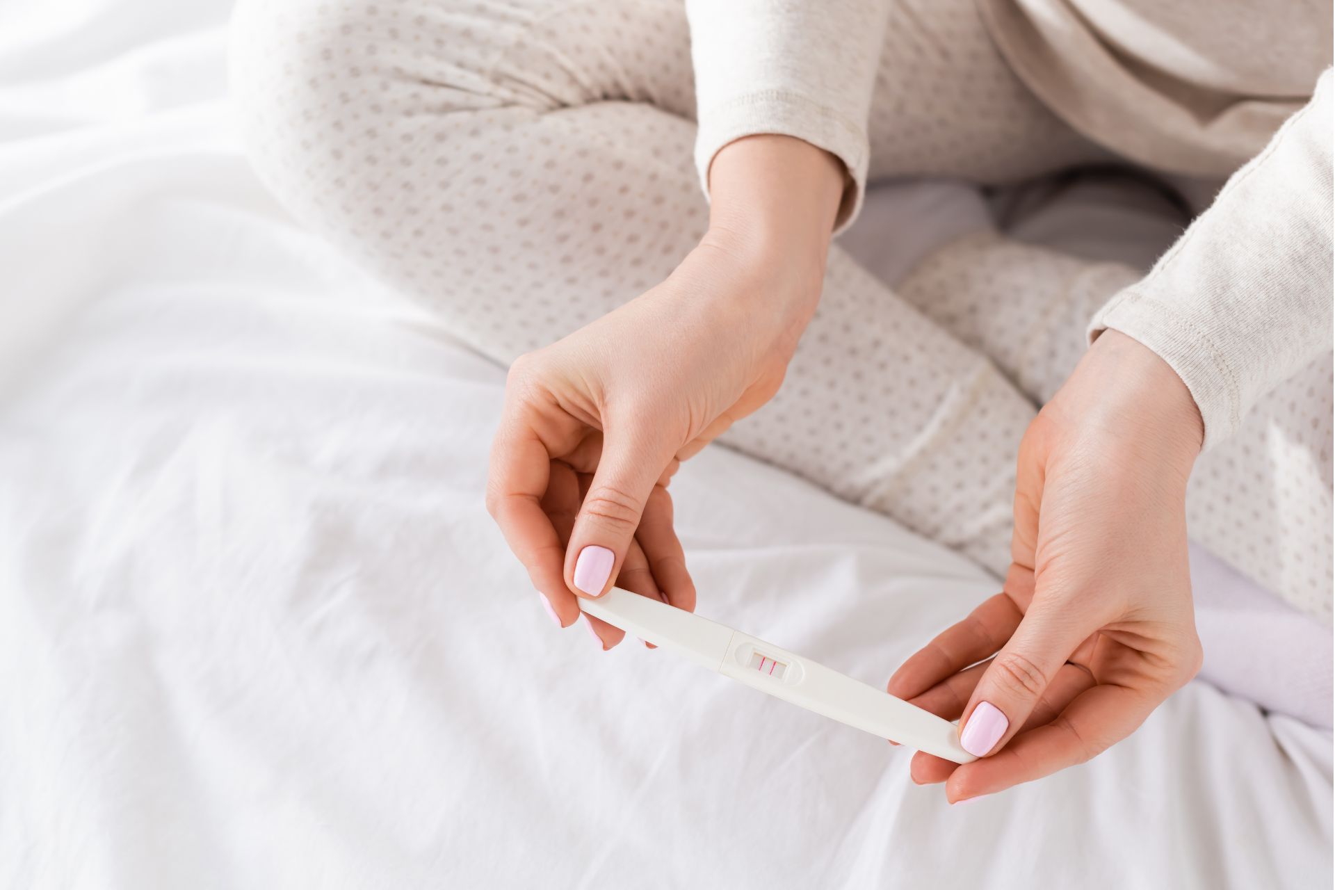 What is considered a positive result on an ovulation test? A guide to ...